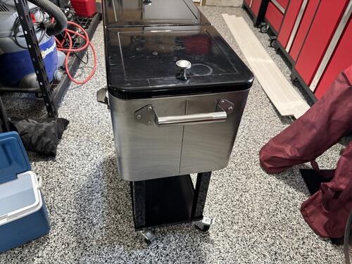 Rolling Ice Chest/Patio Cooler | Bismarck, ND