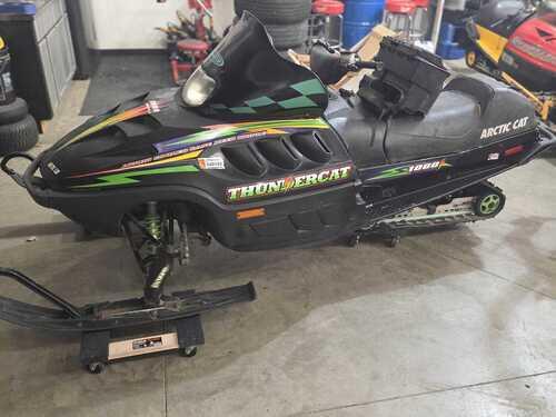 1999 Arctic Cat Thundercat 1000cc triple cylinder 1800 miles hood has ...