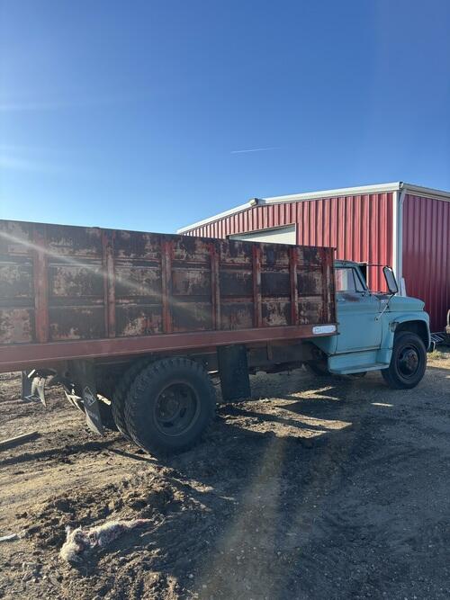 Chevy c70 grain truck | Wheelock, ND
