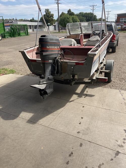 1989 sylvan 16 ft aluminum boat with 45 horse 2 stroke motor. It has a ...